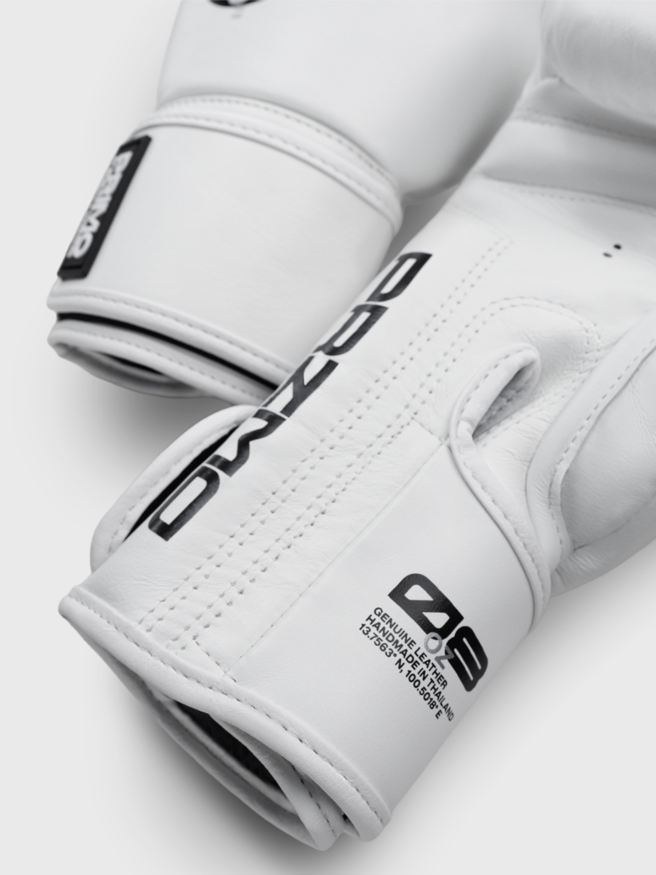 Mamba Series Boxing Gloves - White – Primo Fightwear Official